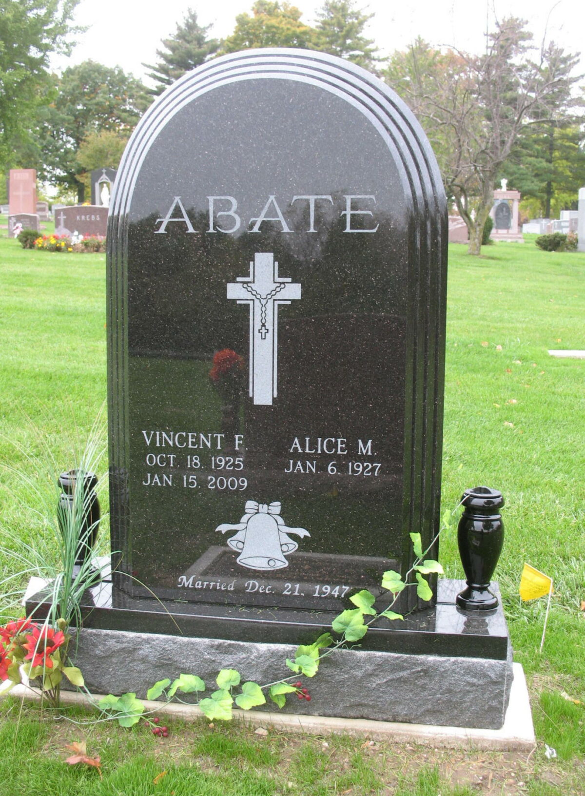 Memorials & Monuments - Calvary Cemetery