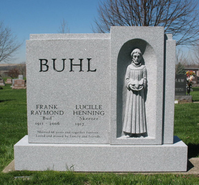 Memorials & Monuments - Calvary Cemetery