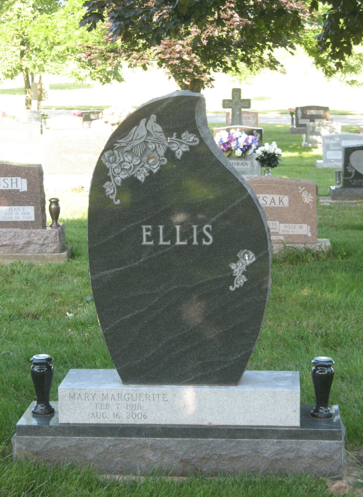 Memorials & Monuments - Calvary Cemetery