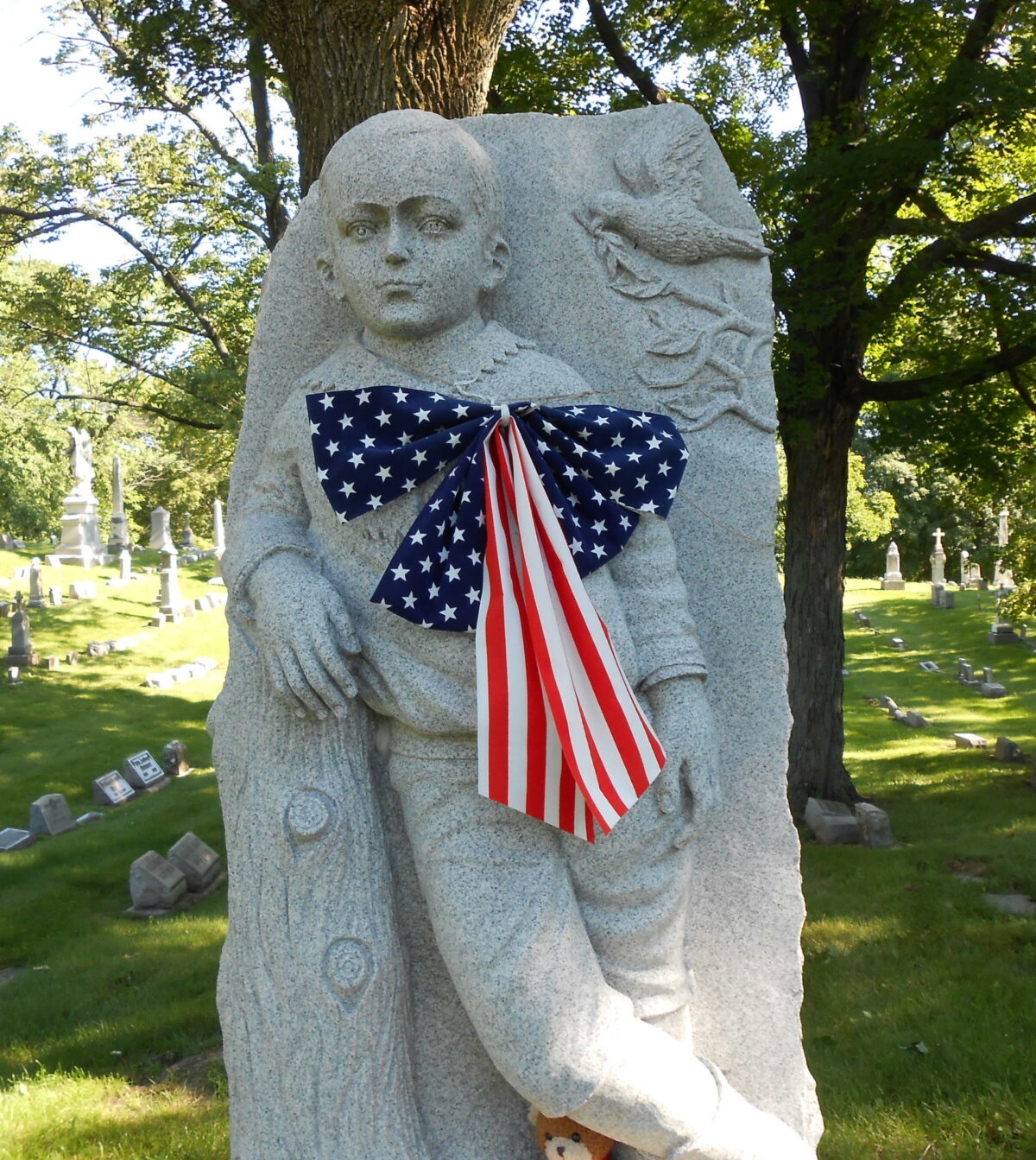 Memorials & Monuments - Calvary Cemetery